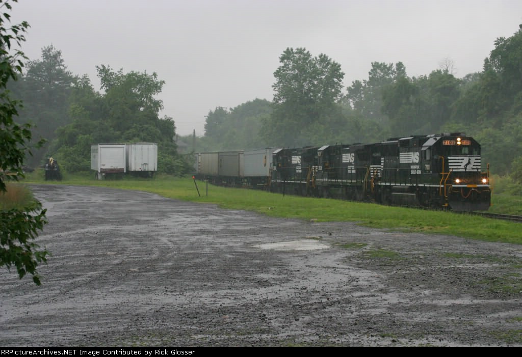 NS 212 Moving East In Heavy Rainstorm @ 0814 hrs.
